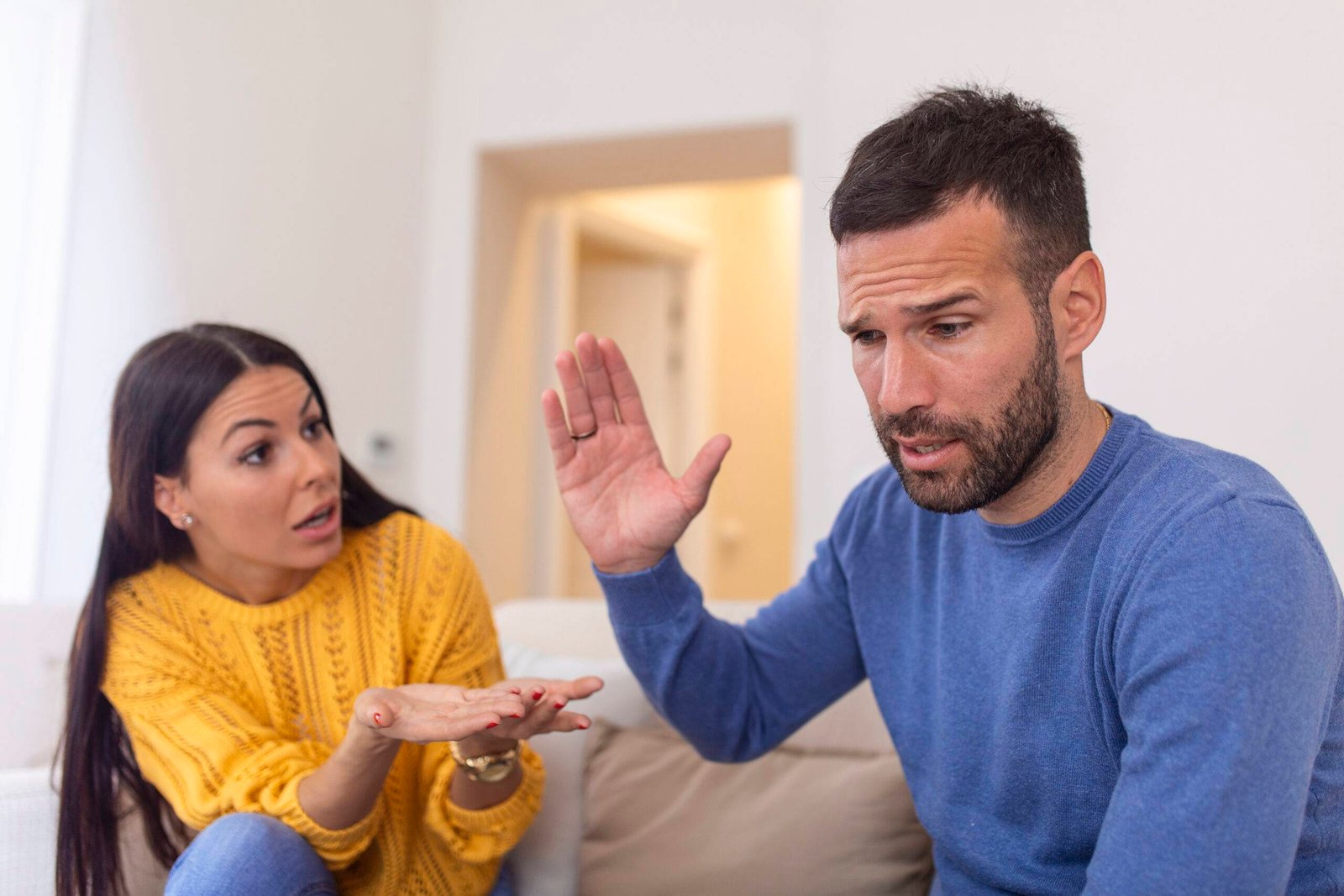 16 Signs Of Disrespect In A Relationship And How To Deal With It