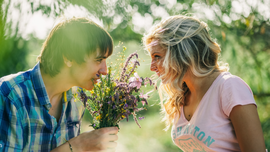 19 Clear Signs He Will Eventually Dump You - Powerful Sight