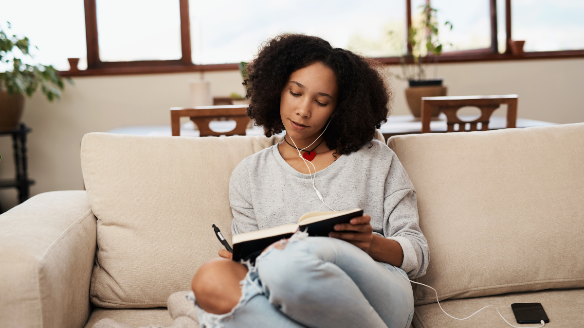 50 Journal Prompts For Maintaining A Healthy Relationship - Powerful Sight