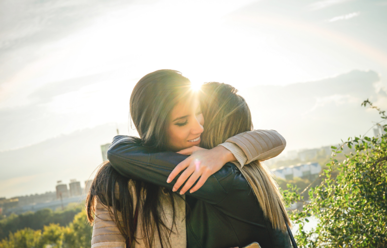 20 Different Types Of Hugs And What They Mean - Powerful Sight