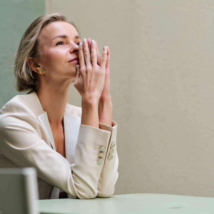 How to Get Your Mind Off Something (Quickly) - Powerful Sight