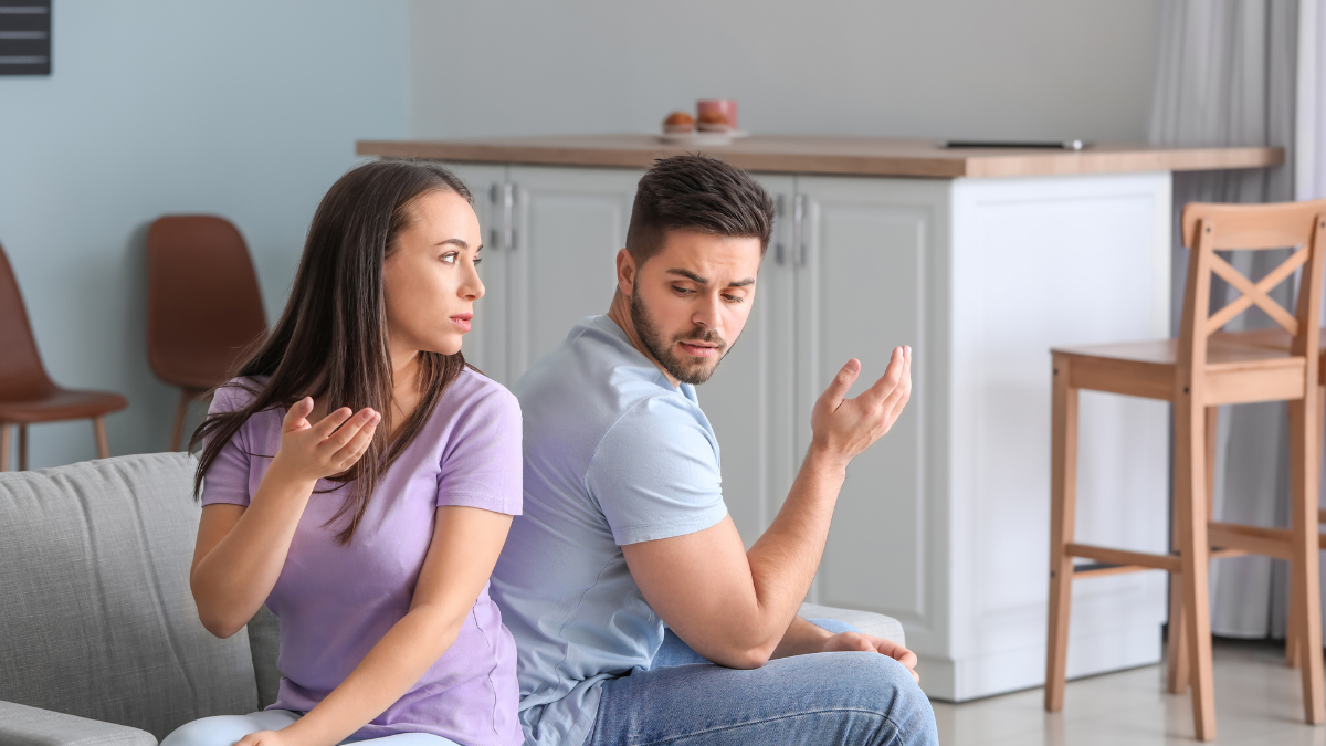 12 Clear Signs Your Husband is Disgusted By You - Powerful Sight