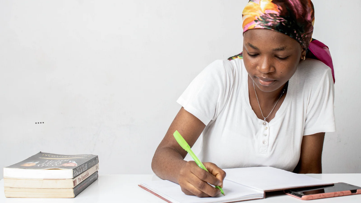 8 Tips To Create A Productive Study Environment at Home