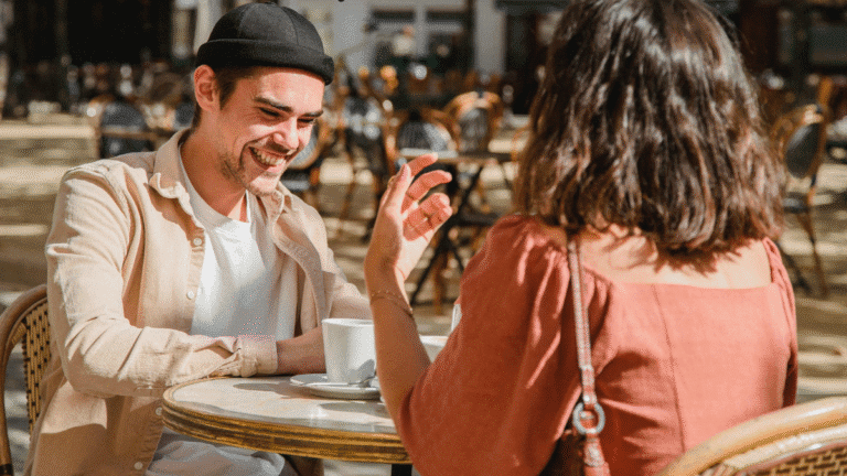 7 Body Language Attraction Signs You Shouldn't Ignore