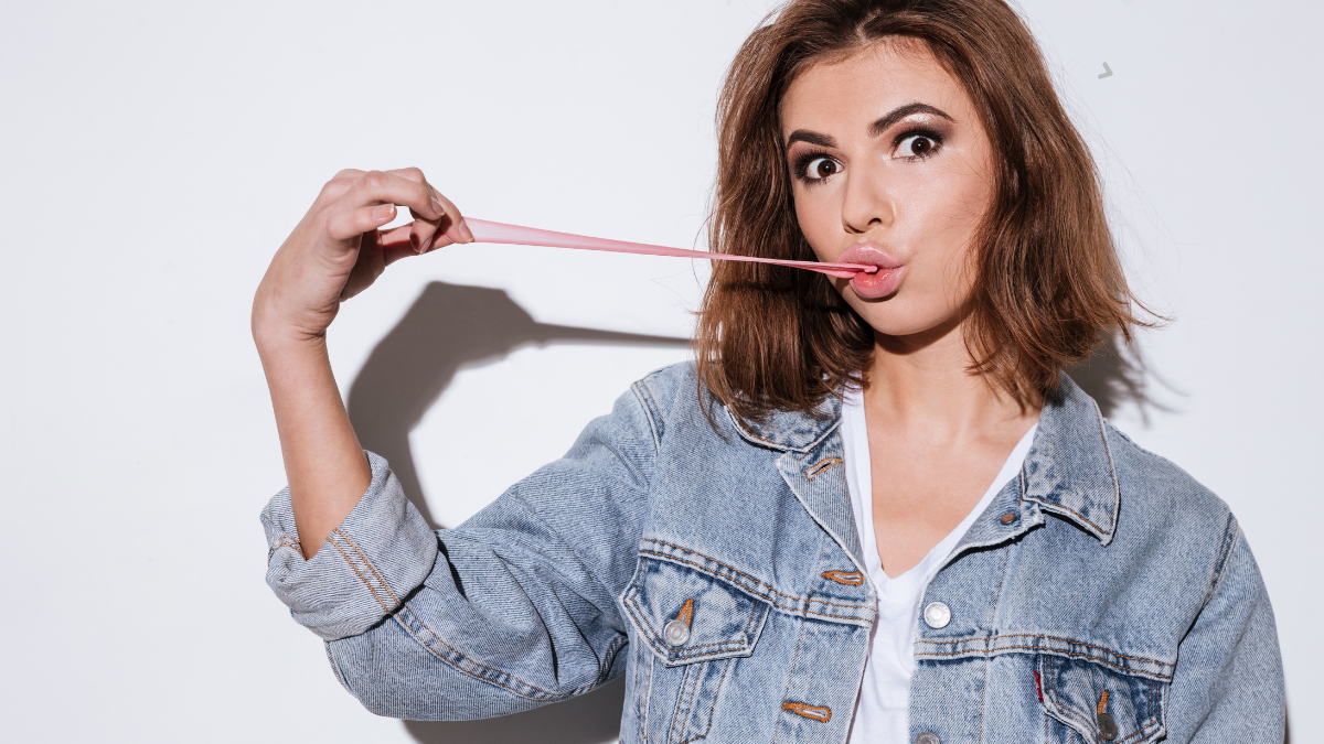 12 Irresistible Qualities Of Attractive Women - Powerful Sight