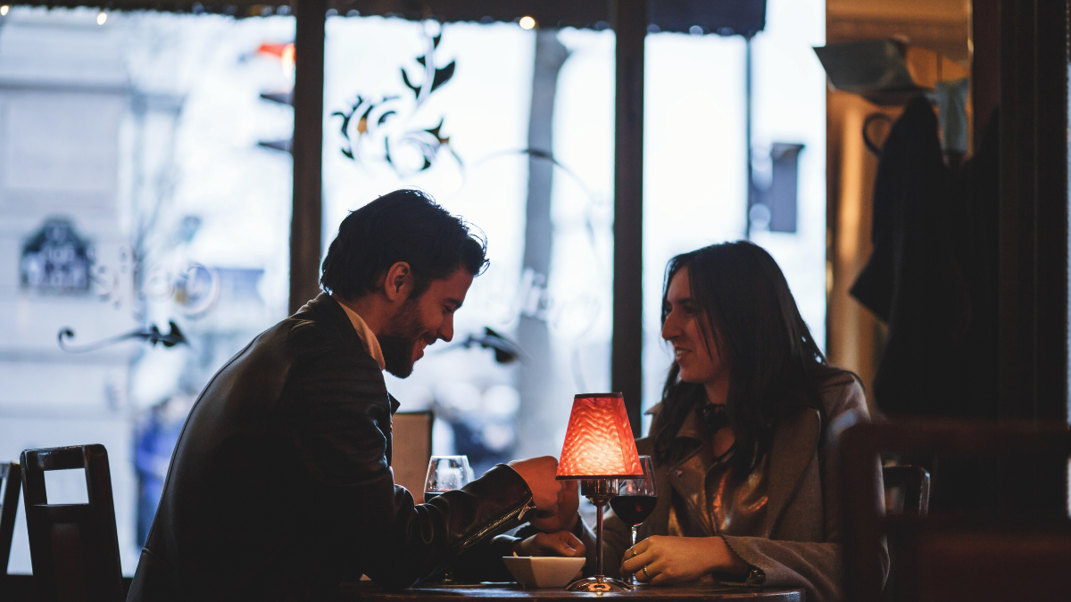 100 Interesting First Date Topics To Ask Your Crush - Powerful Sight