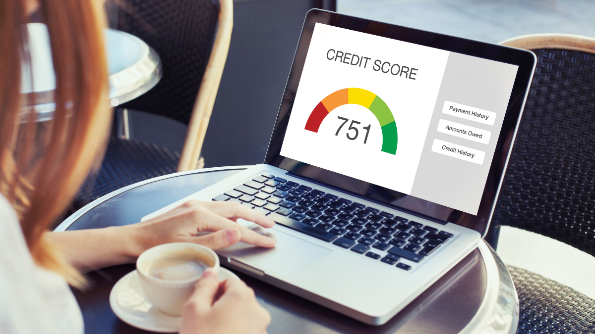 How to Improve Your Credit Score Quickly After Holiday Spending ...